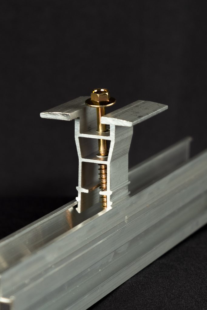 Mid Clamp (50 sets per Box) - Elvic